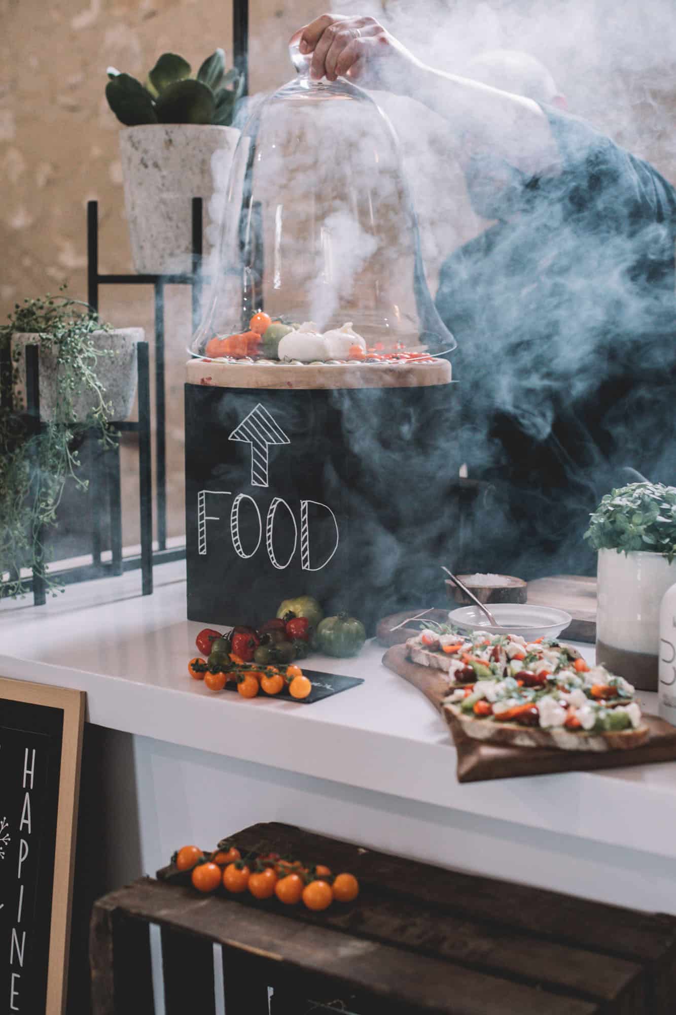 Un repas de mariage original - Atout Cœur Wedding - Wedding Planner ...